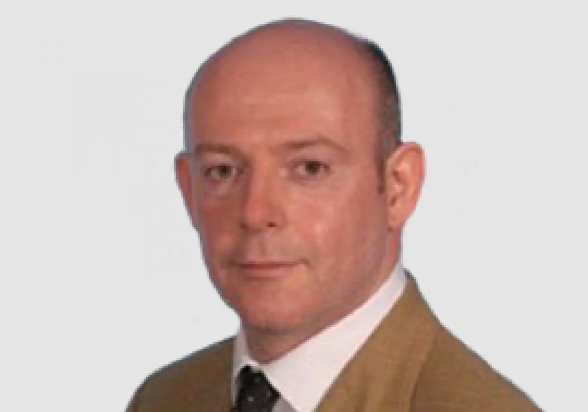 Dr. Andrew Carton